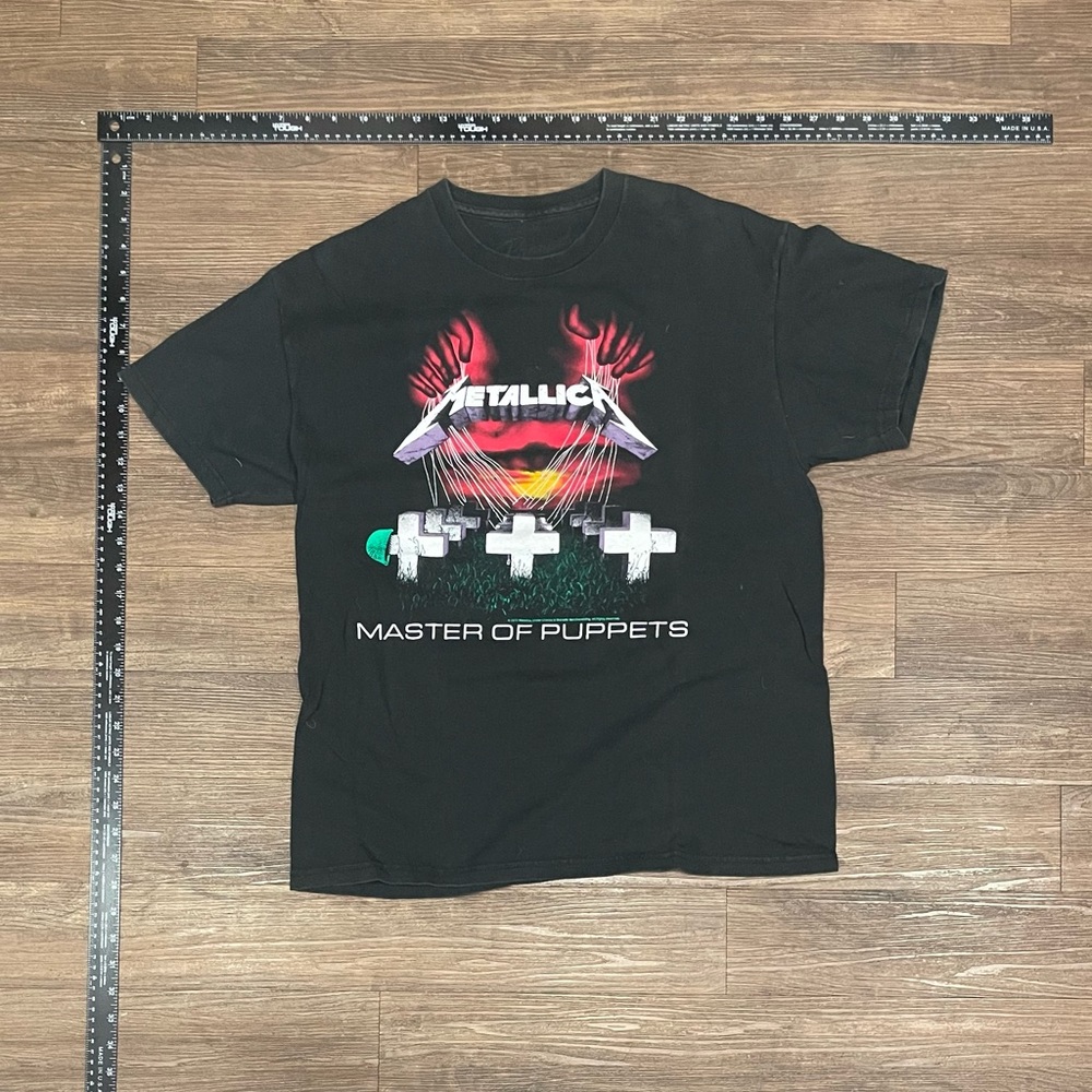 Men’s Y2k Metallica “Master Of Puppets” Graphic T-Shi… - Gem